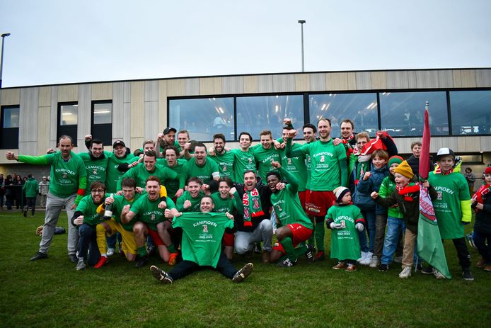 Rita Berlaar is eerste kampioen van het land na winning goal van ...