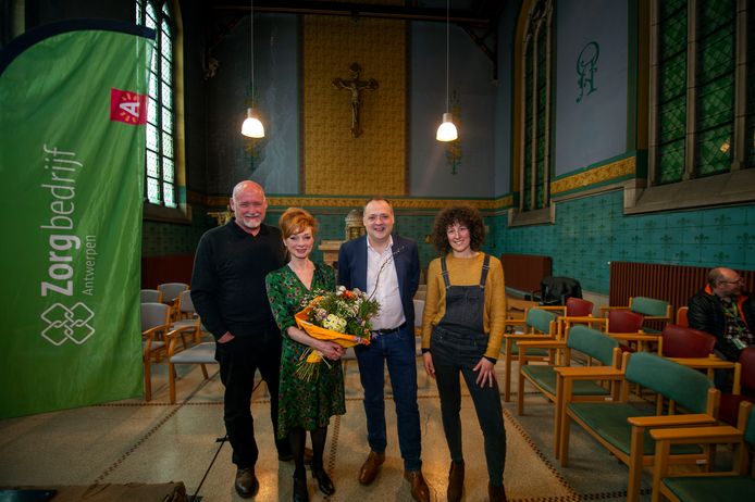 Zorgbedrijf Antwerpen opent sociocultureel centrum De Kapel | Berchem ...