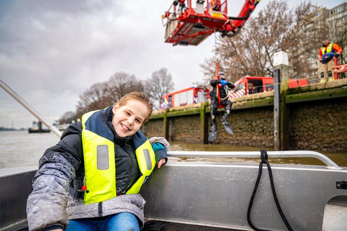 De jongste meesterduiker ter wereld mag meekijken bij zijn droombaan ...