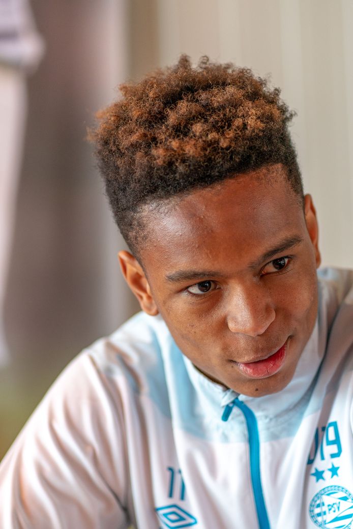 Hele gezin verhuist voor carrière van Lochemer Mendonca ...