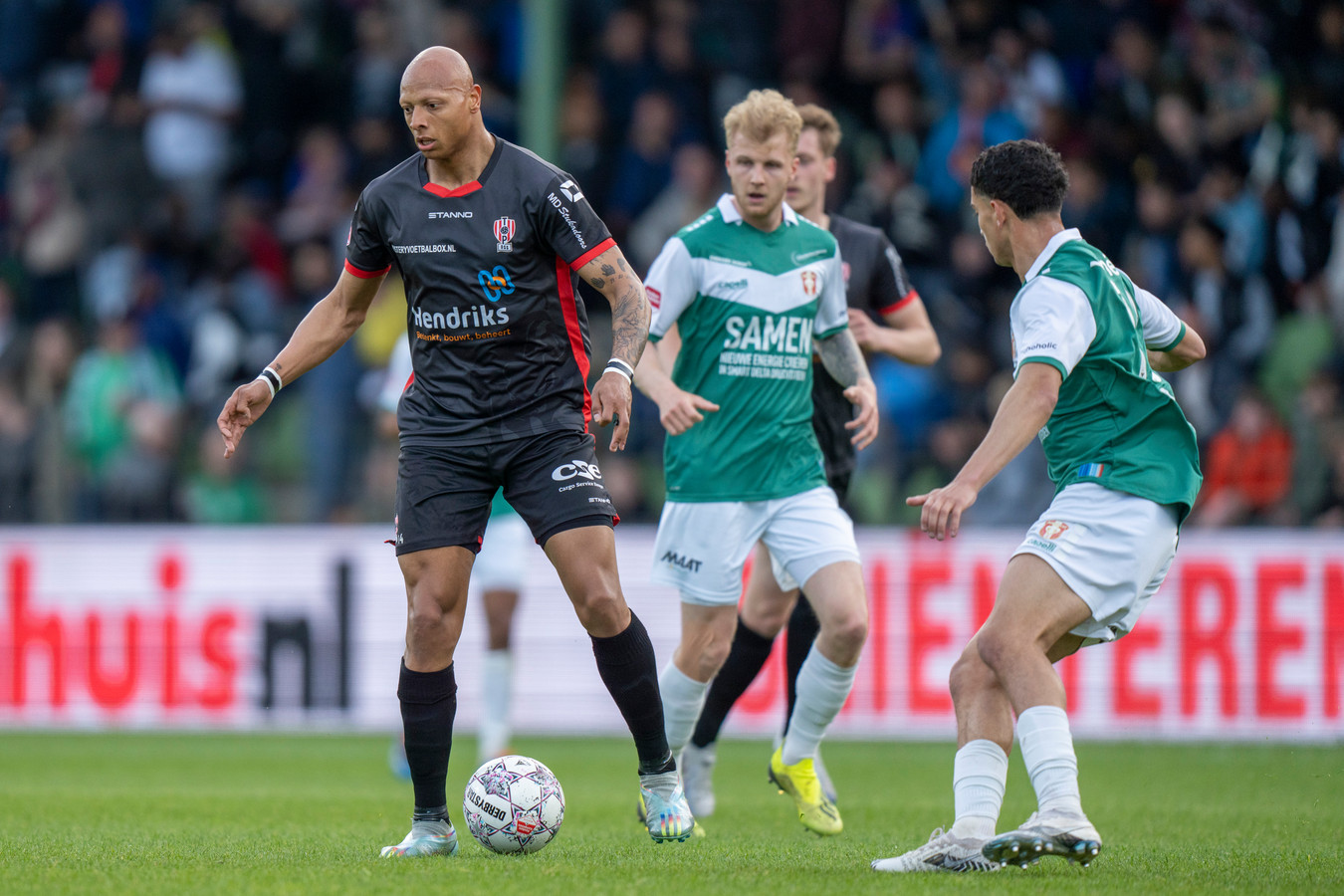 Boze Kay Tejan blijft toch in Oss: was het een blunder van de ...