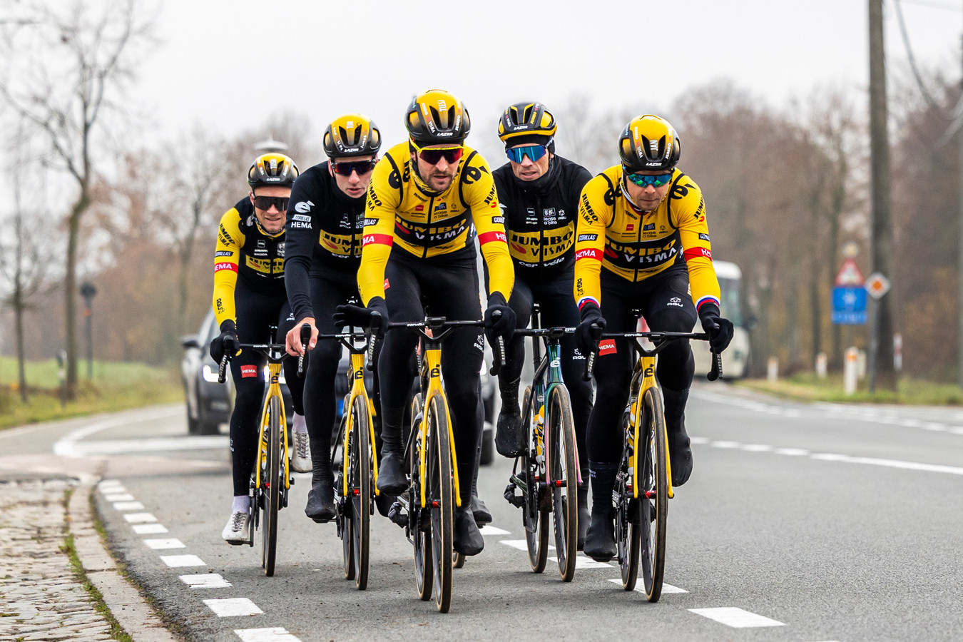 KIJK. Hét doel van zijn voorjaar: Wout van Aert en ploegmaats verkennen ...