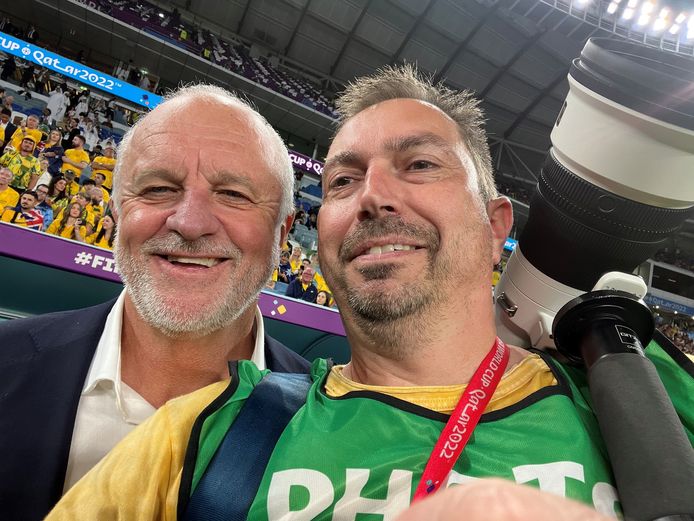 Marcel van Dorst schiet al 10.000 foto’s in Qatar: ‘Graham Arnold zei ...