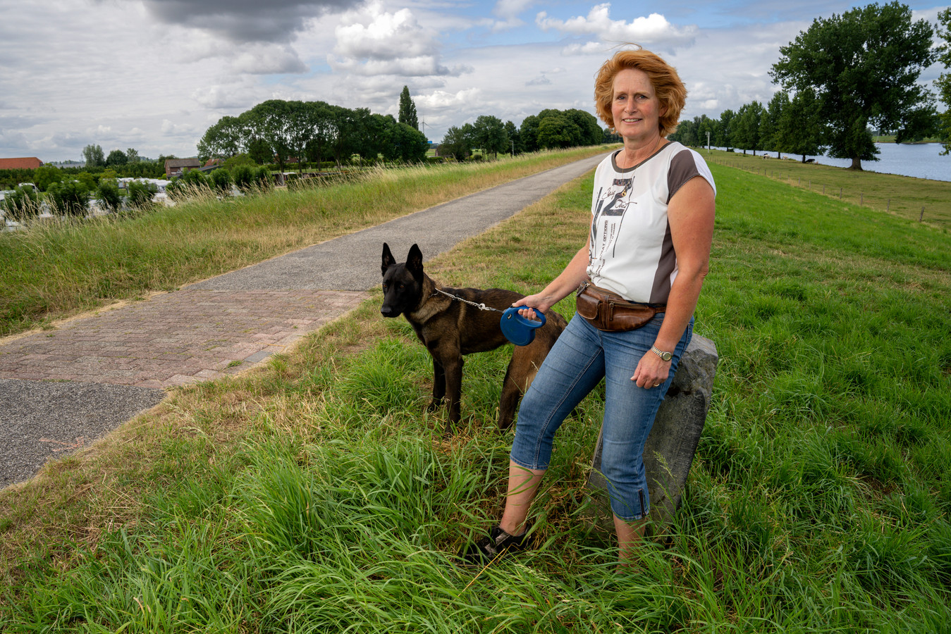 Doeveren, het dorp van opa Boll en zijn appelgroene vertelstoel en een ...