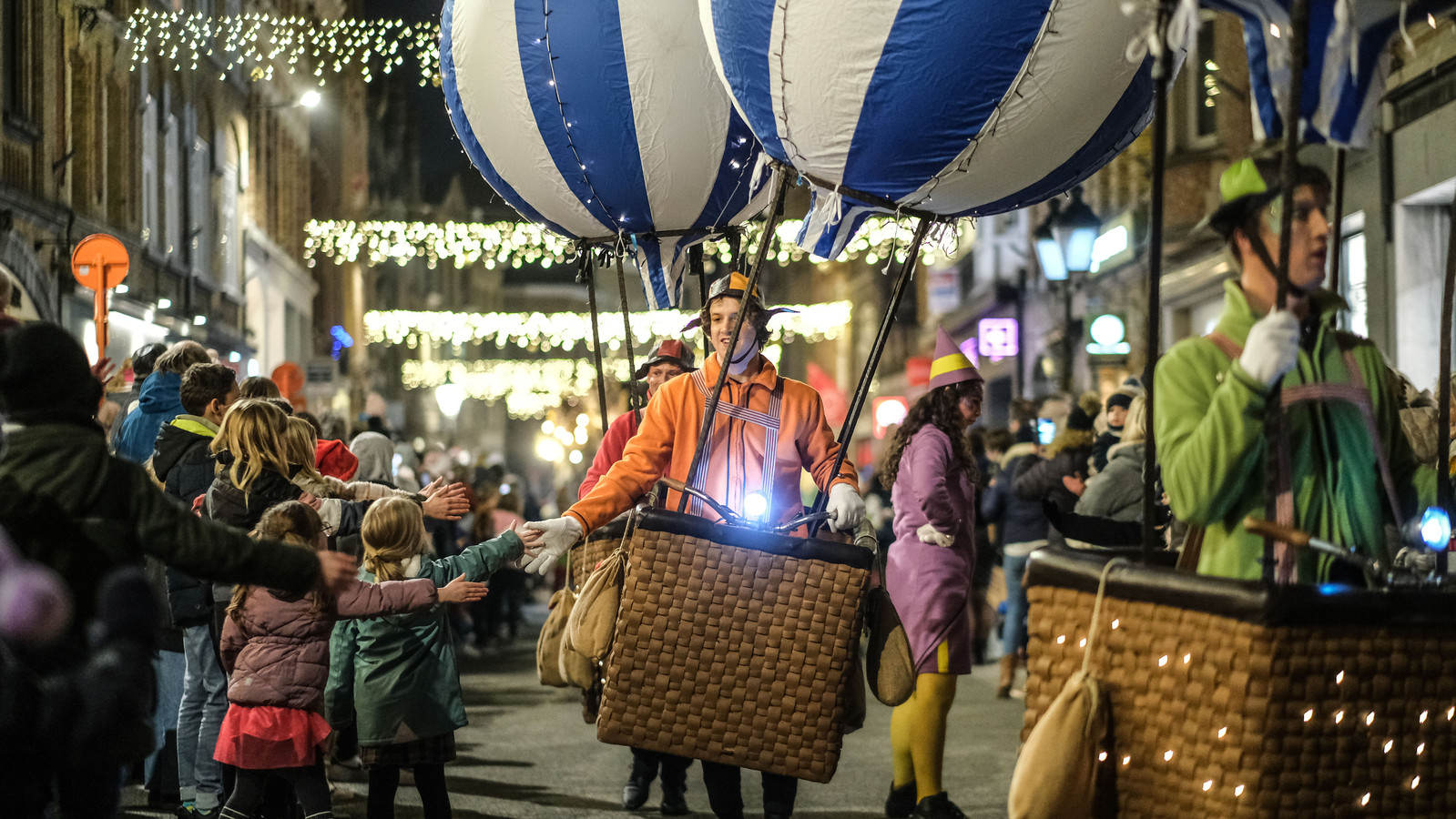 Kerst in Ieper kent overweldigende start: “Ook zonder schaatspiste ...