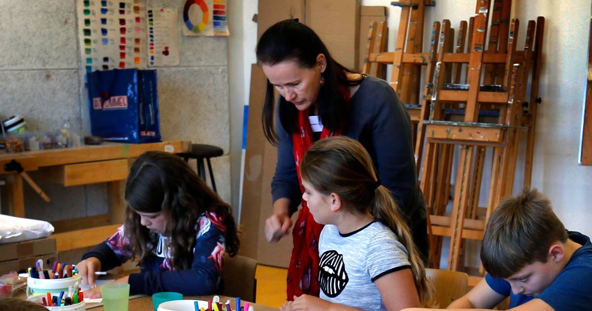 Kunstenares Marleen van Zwienen opent Senior Atelier in Gorinchem | Rivierenland | AD.nl