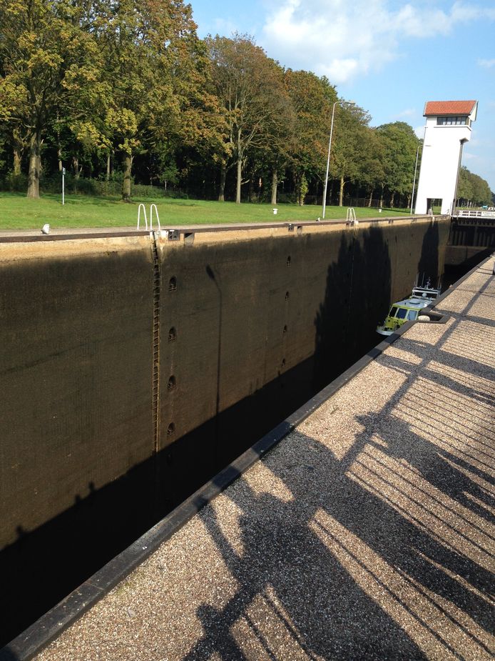 Veel bezoek aan Sluis Waarbeek bij Hengelo | Hengelo | tubantia.nl