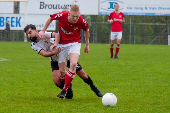 Ali Coban steelt de show, Scherpenzeel heeft nog één zege nodig: dit is ...