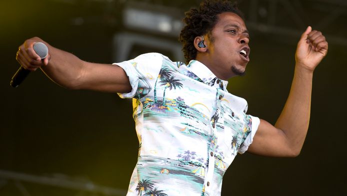 Rapper Typhoon staande gehouden om huidskleur | Binnenland | AD.nl