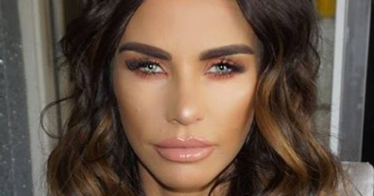 Katie Price schokt fans met expliciete beelden facelift in Belgische ...