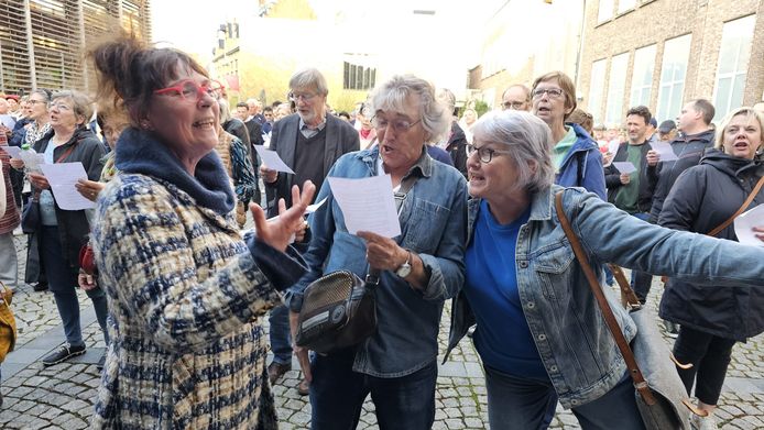 KIJK. Zo klinkt vredeslied uit Mechelse kelen: “Weg met haat en nijd ...
