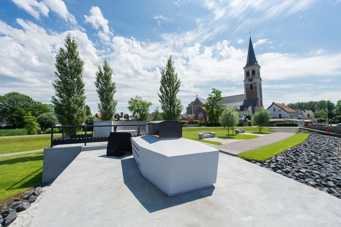 Op huizenjacht in… Sint-Amands: genieten van stille waters in wat de ...