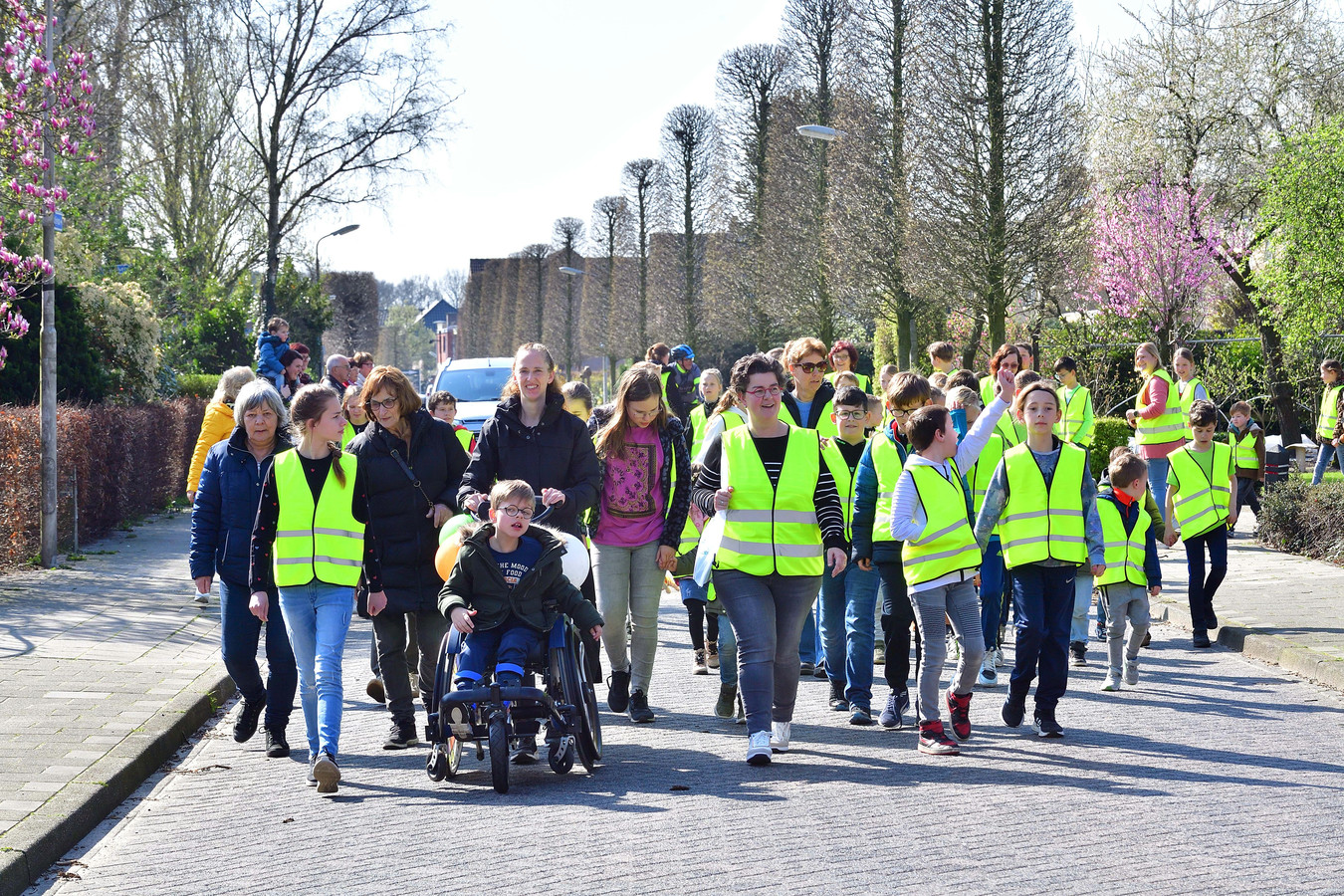 Waar een klein dorp groot in kan zijn: dankzij hulp uit Schijf kan Rens ...