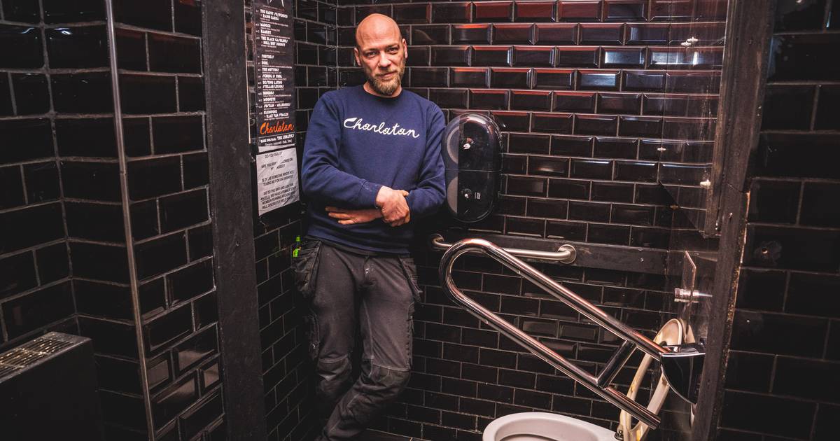 Café Charlatan zorgt voor eerste rolstoeltoegankelijk toilet op ...