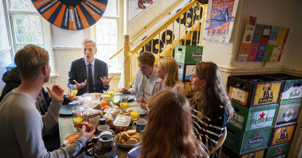 Duizenden studenten lopen veel geld mis, hebben zich nog niet gemeld ...