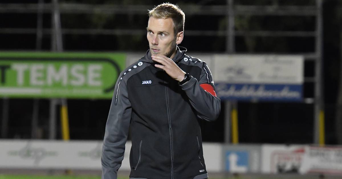 Coach Sam Goethals en SK Ronse ontvangen op nieuw kunstgrasveld ...