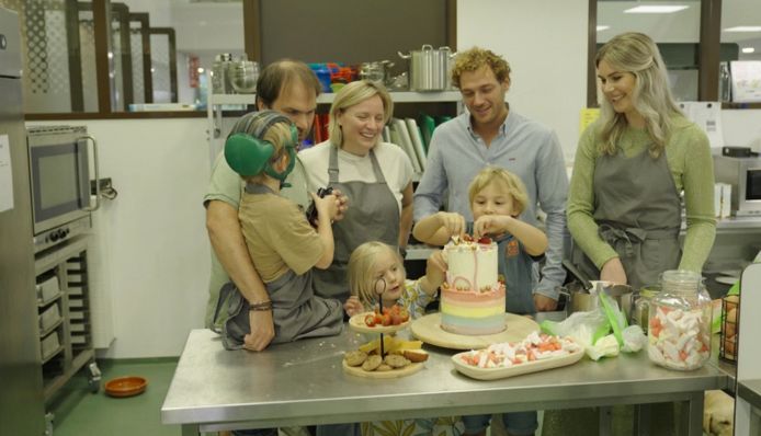Winnares Heel Holland Bakt krijgt eigen televisieprogramma: Mijn hond ...