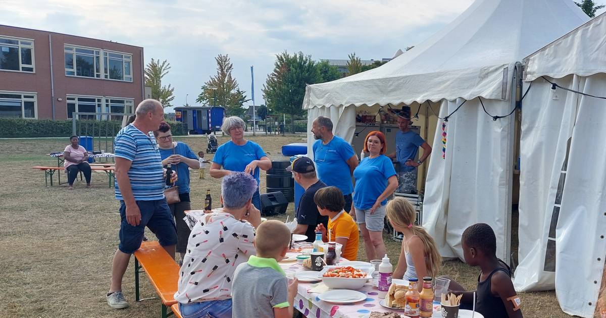 Lekker kamperen op de buurtcamping in de eigen wijk: ‘Iedereen mag ...