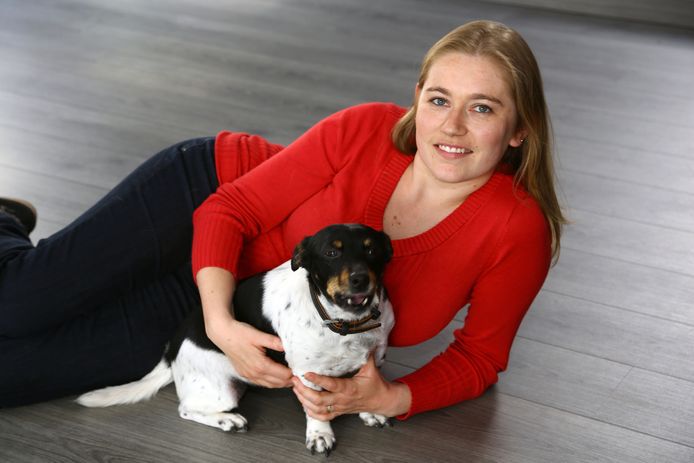 Aurélie (27) start thuisoppasdienst voor dieren | Evergem | hln.be