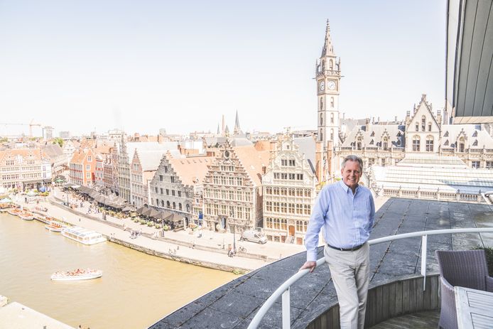 BIJZONDER WONEN. Geert (66) woont op één van mooiste plekken van Gent ...