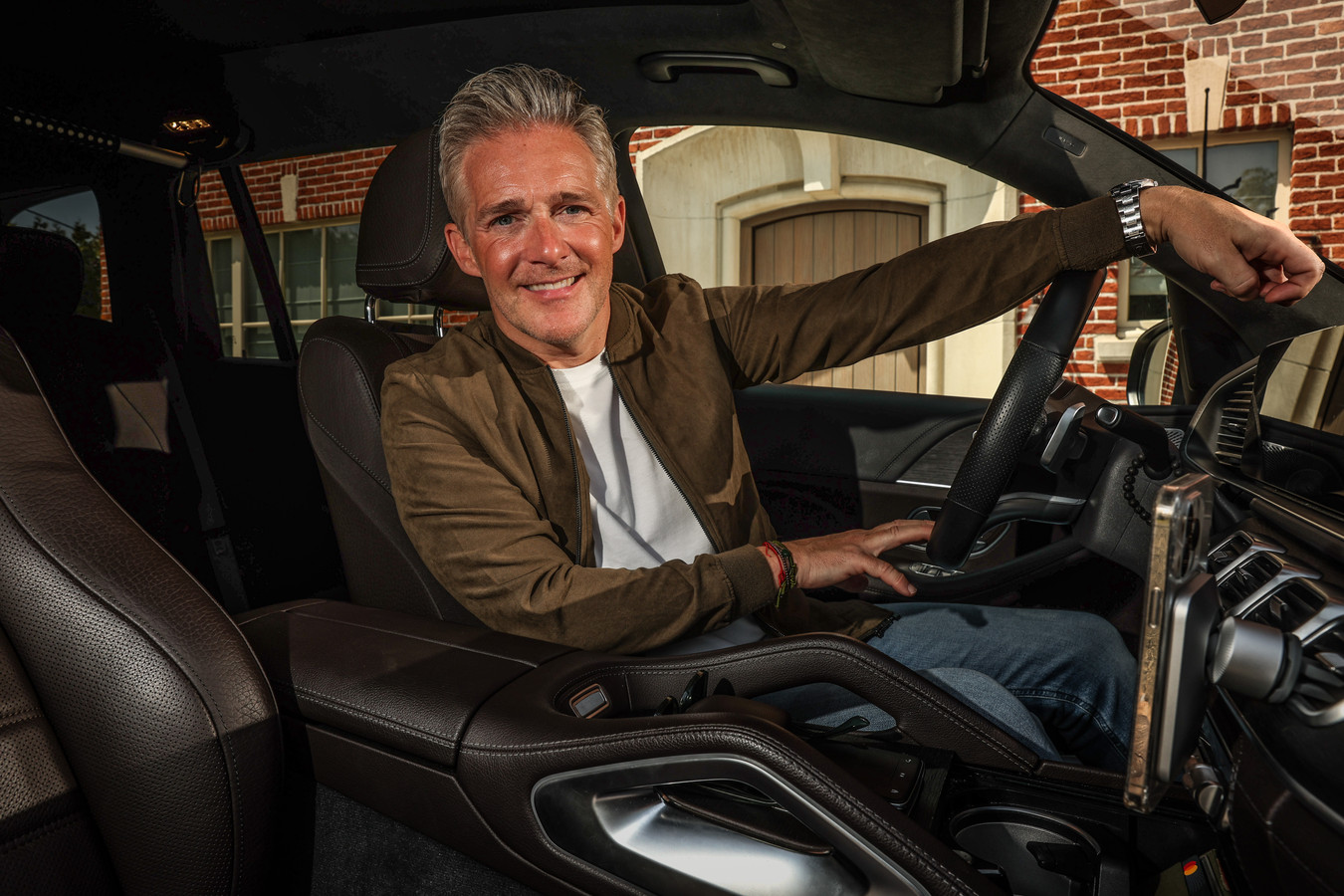 Schlagerkoning Christoff getuigt over criminaliteit in z’n geliefde ...