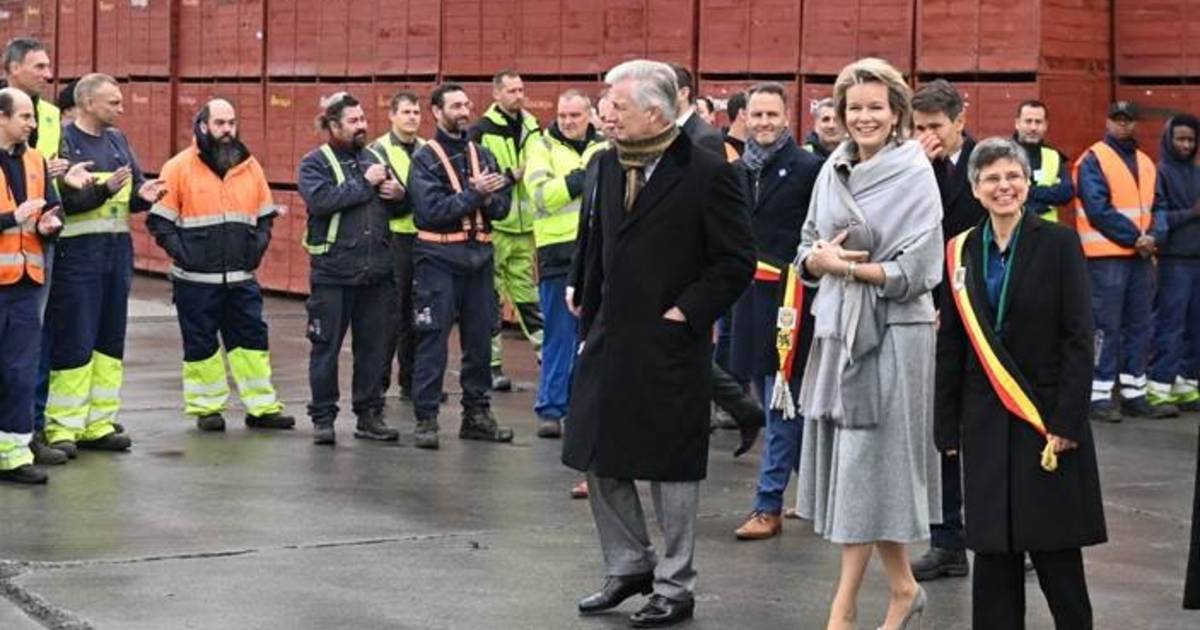 Vorstenpaar brengt bezoek aan Ravago Production | Arendonk | hln.be