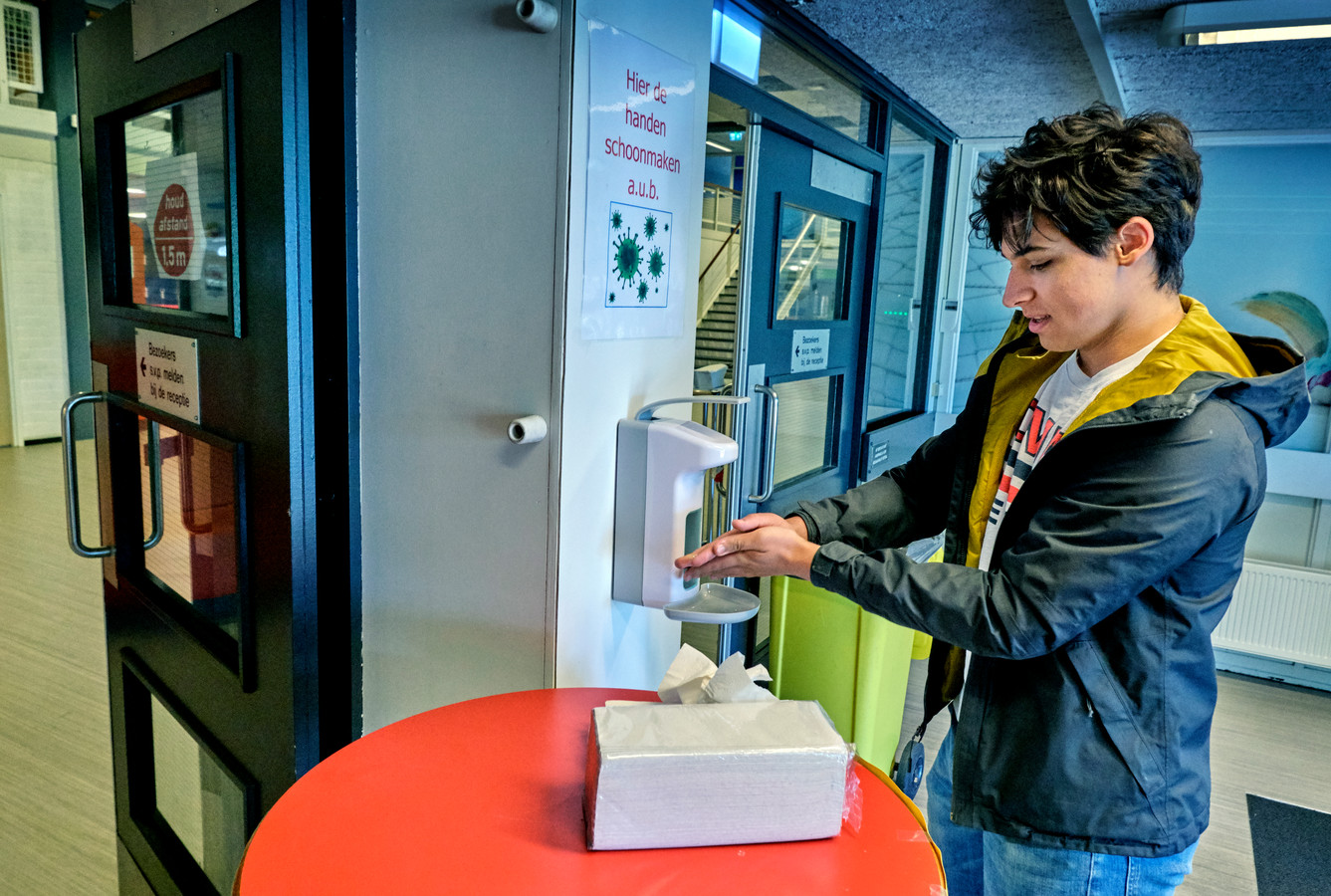 Zwijndrechtse scholen weigeren deuren volledig te openen: ‘We gaan de ...