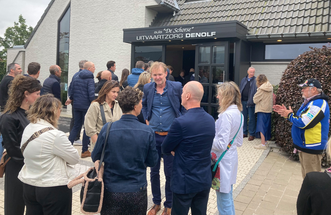 Afscheid van motorcrosser Eddy (63) die overleed na ongelukkige val ...