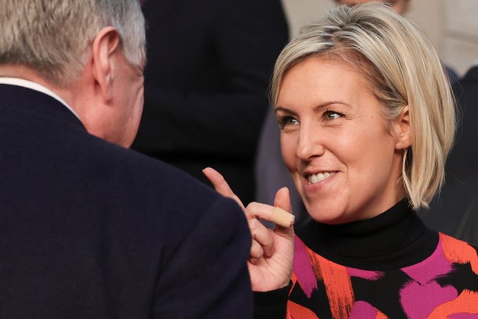 NAVO start debat over hogere defensie-uitgaven, Dedonder pleit voor ...