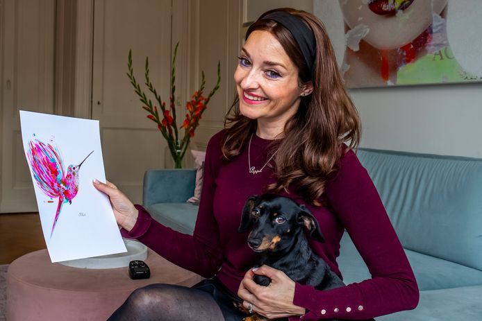 Utrechtse Elles (42) was borstkankerpatiënt, nu schildert ze kolibries ...