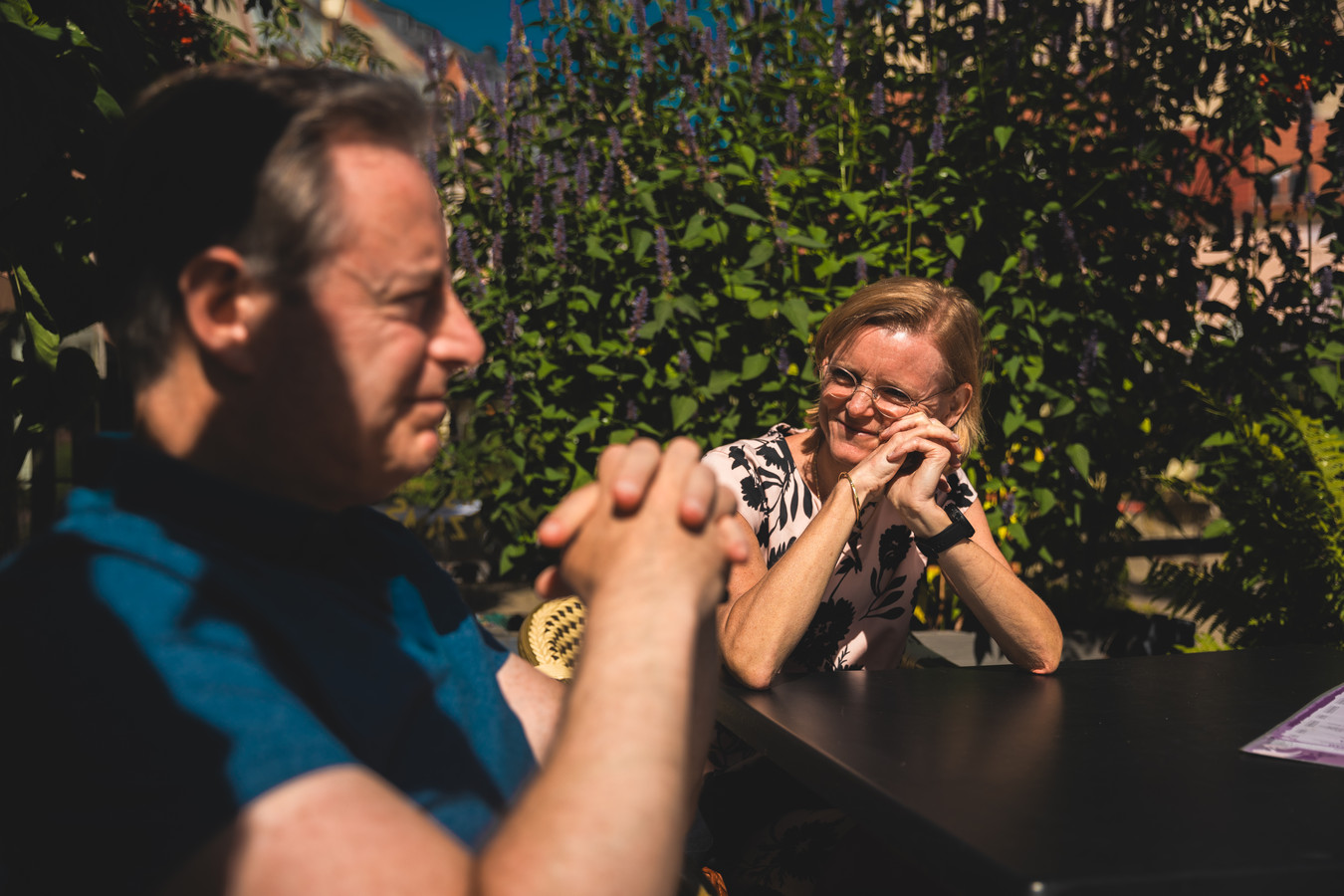 Op vakantie met Bart De Wever: “Of ik een oude zure zaag ben geworden ...