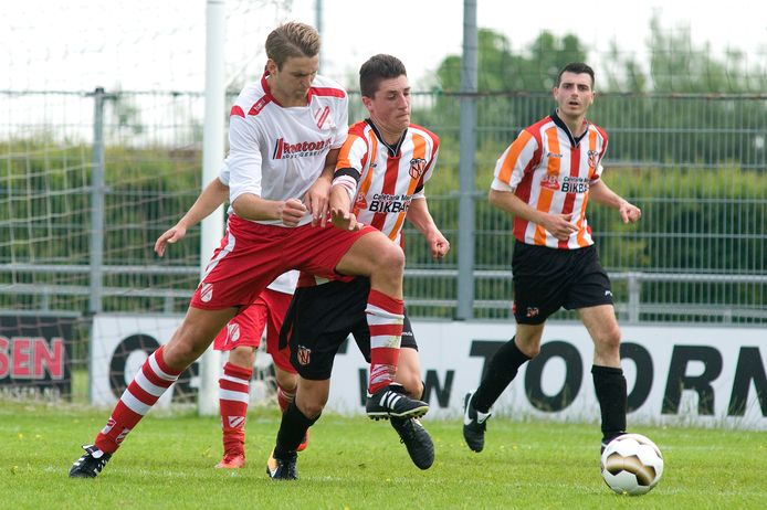 MEC'07 na verloren strafschoppenserie naar vijfde klasse | Voetbal ...
