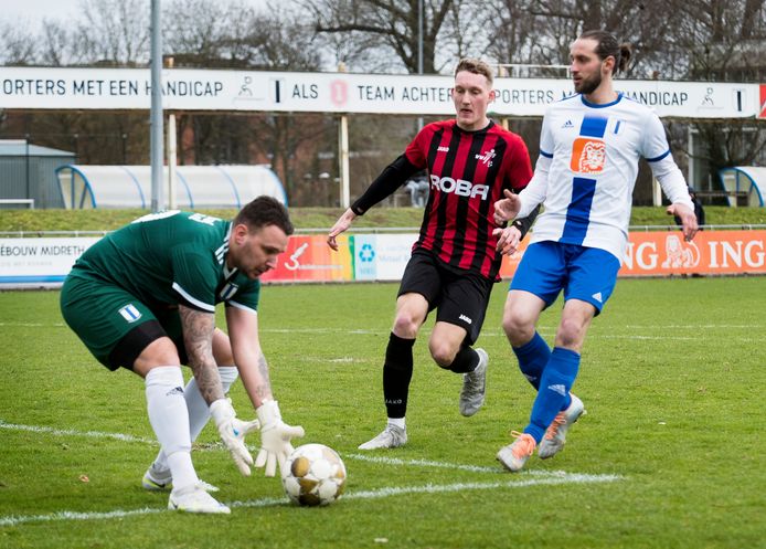 DHSC-debuut Delfgou, periodetitel op ’t spel en pikant duel voor De ...