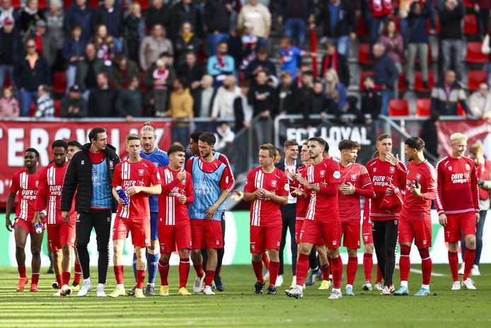Roze Hart of Roze Ros? FC Twente ziet niets in eigen homosupportersclub ...