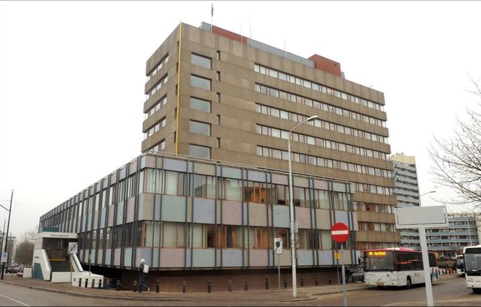 Toch geen noodopvang in belastingkantoor Nijmegen | Home | gelderlander.nl Toch geen noodopvang in belastingkantoor Nijmegen | Home | gelderlander.nl