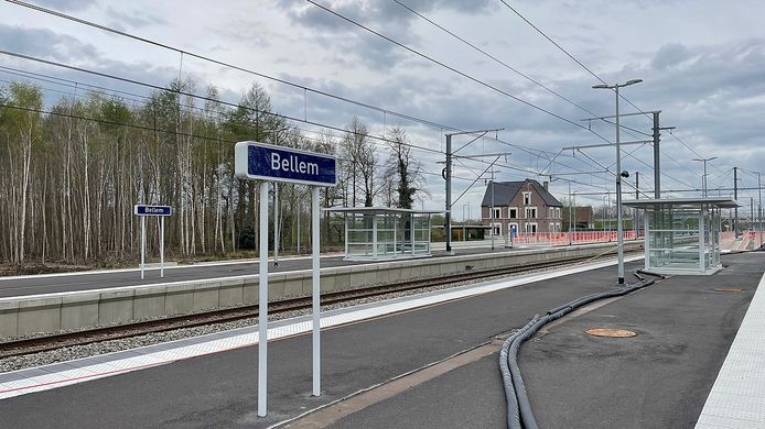 Treinverkeer naar Gent-Sint-Pieters verstoord na aanrijding in Bellem ...