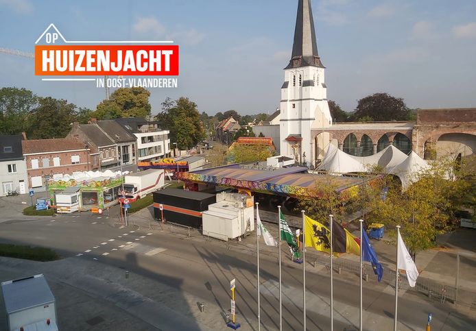 HUIZENJACHT. Waarschoot bij Lievegem: “Riante villa’s met veel grond ...