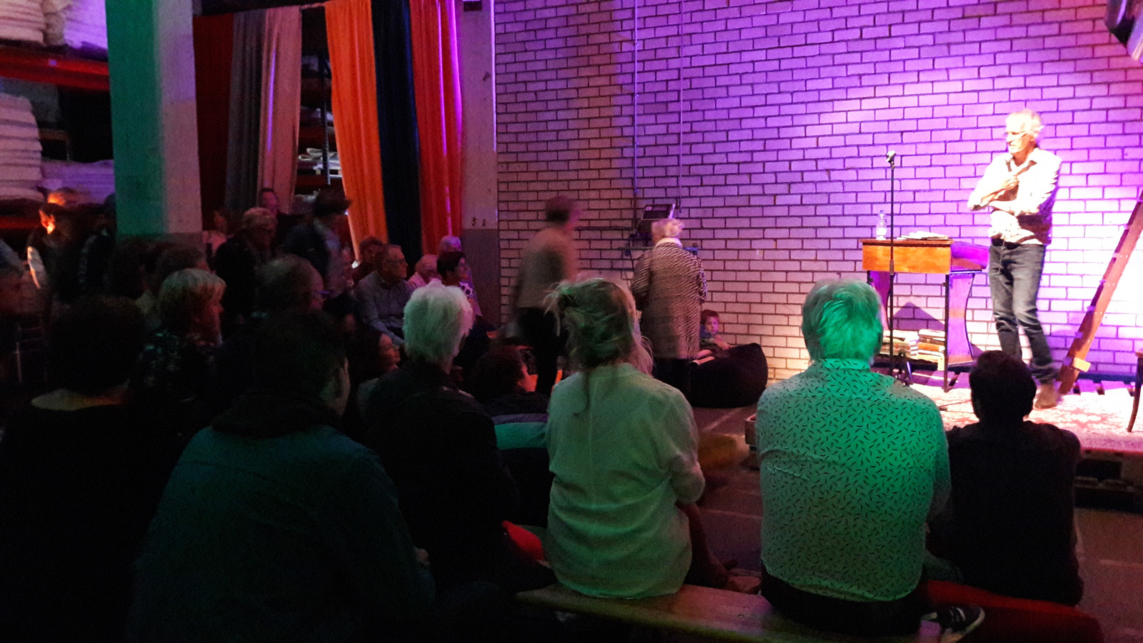 H2O Festival op herhaling bij fabriek Raymakers in Helmond | Foto | AD.nl