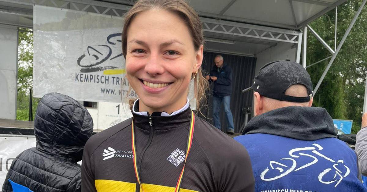 Marie Luyckx pakt goud op Belgisch kampioenschap Aquabike in Viersel ...