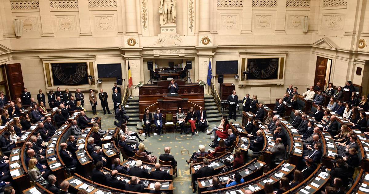 Hebben Vlaamse en federale regeringen nog een meerderheid? Welke ...