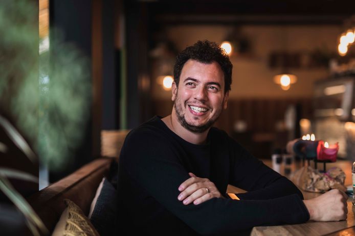 Journalist Marco Mariotti publiceert tweede geschiedenisboek over Maasmechelen: “Ode aan dokter ...