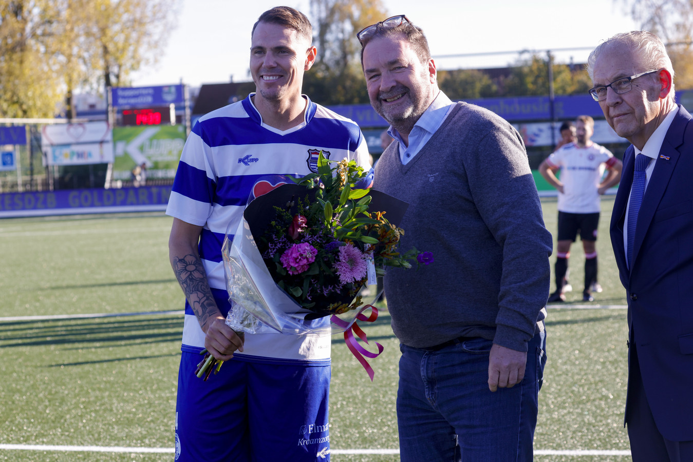 Dano Lourens scoort achter standbeen en Capelle wint opnieuw: lees hier ...