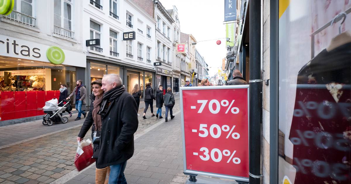 Winkels strooien nu al met kortingen | Lier | hln.be