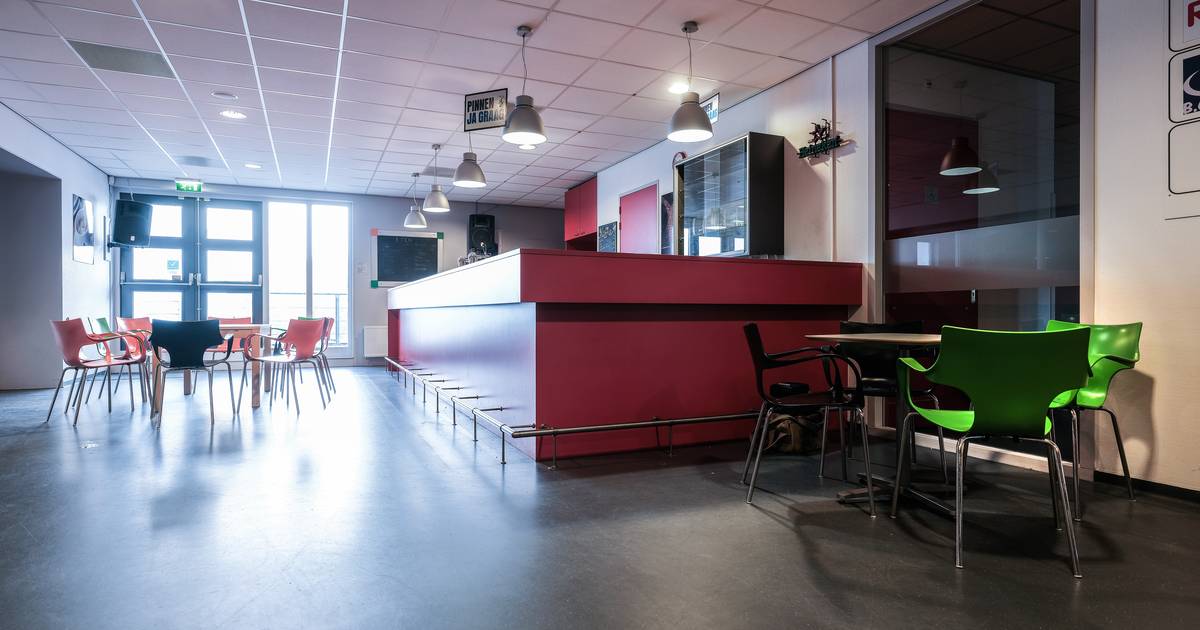 Kantine sporthal Triominos in Duiven eindelijk weer open: Groessenaar ...