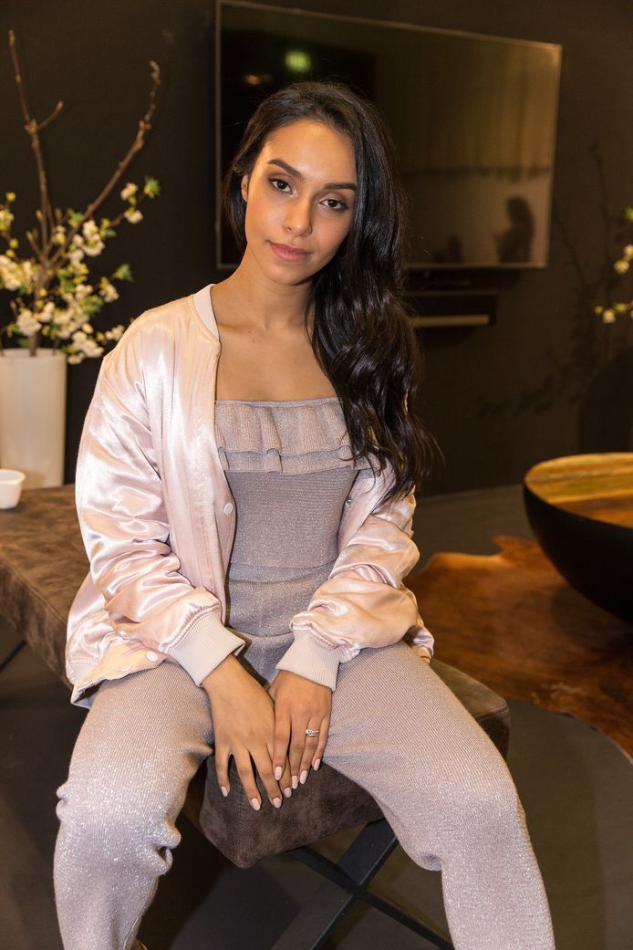 Nora Gharib in 'The Team 2' | TV | hln.be