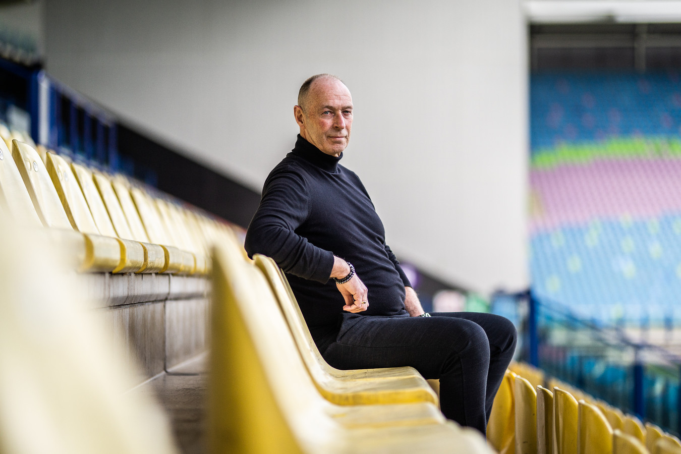 Vitesse-supporter en muziekfanaat Rob heeft al 25 jaar droombaan bij ...