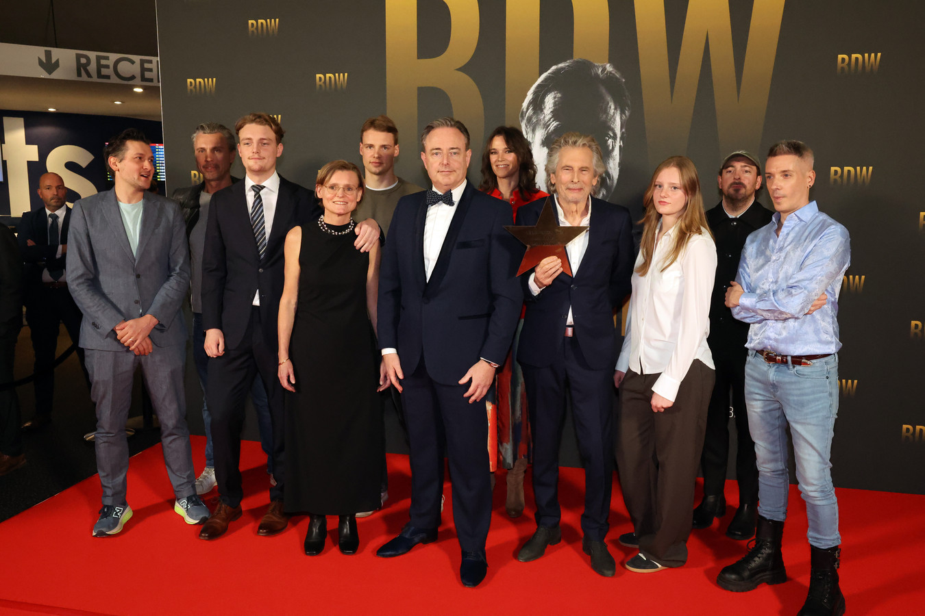 IN BEELD. Bekend Vlaanderen zakt af naar première ‘BDW politiek beest ...