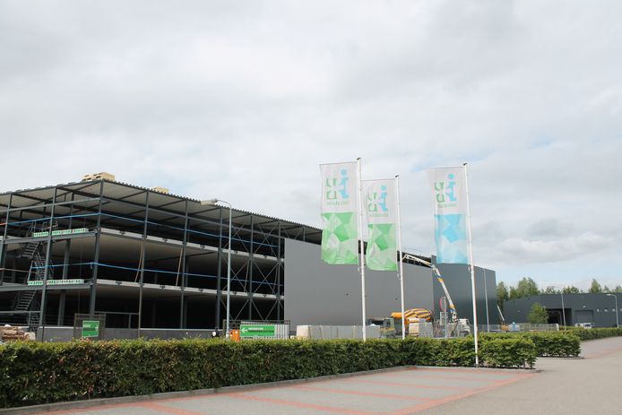 Nieuwe parkeergarage? Nee, Intratuin Duiven bouwt megamagazijn voor ...