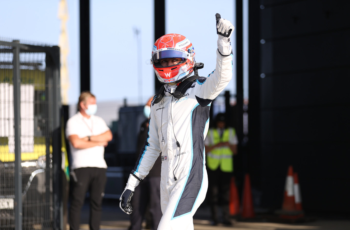 Russell zorgt voor nieuwe stunt: ‘Publiek alleen al was een seconde ...