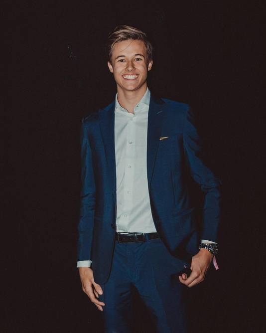 Tim van Drie (16) is ook de man van drie: studeren, zingen én ...